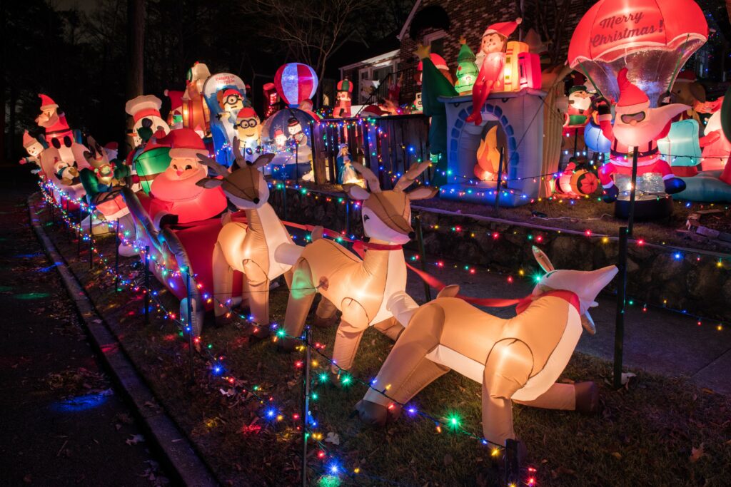Where to see the best holiday light shows in Alabama