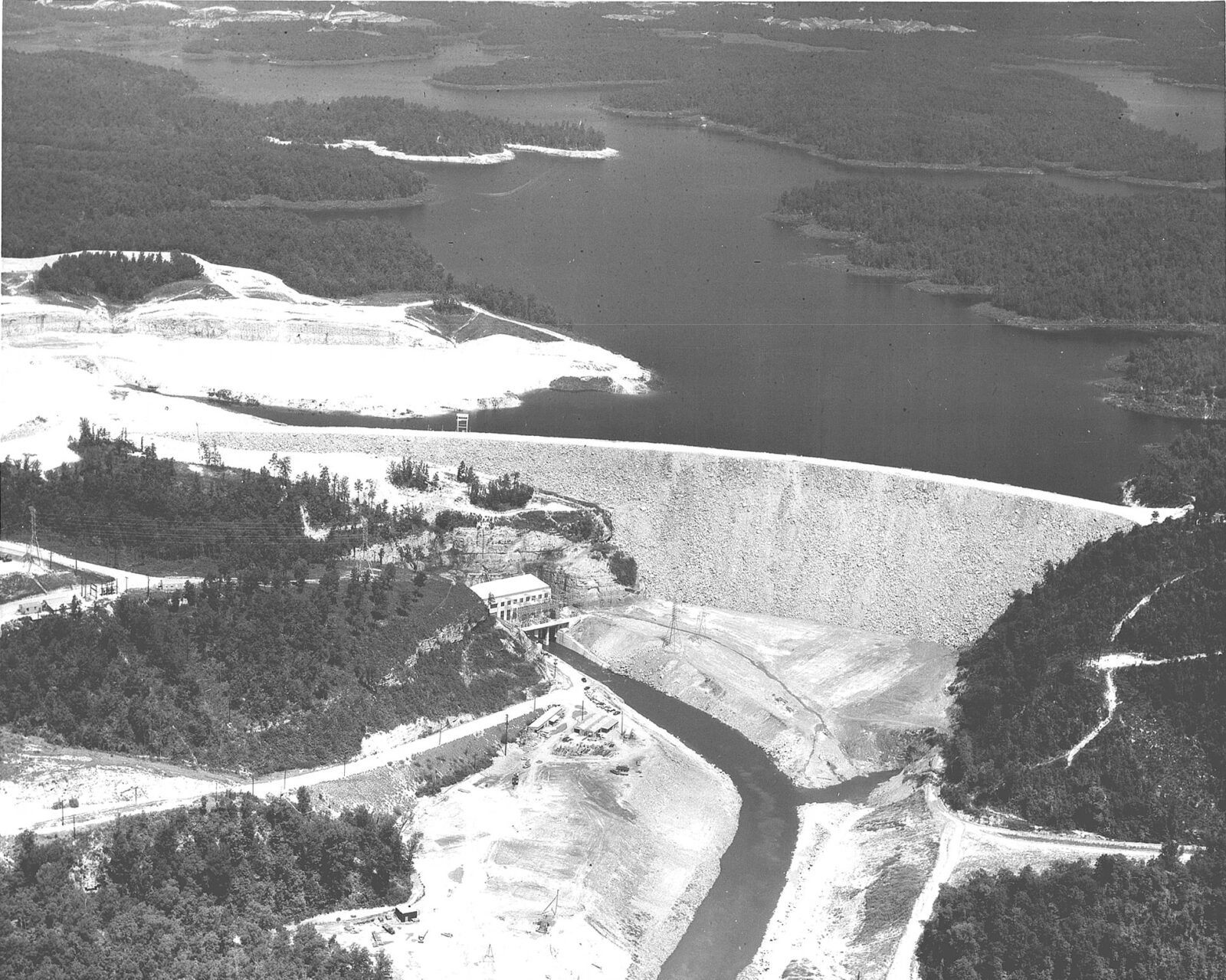 The haunting history behind the creation of Alabama's Smith Lake