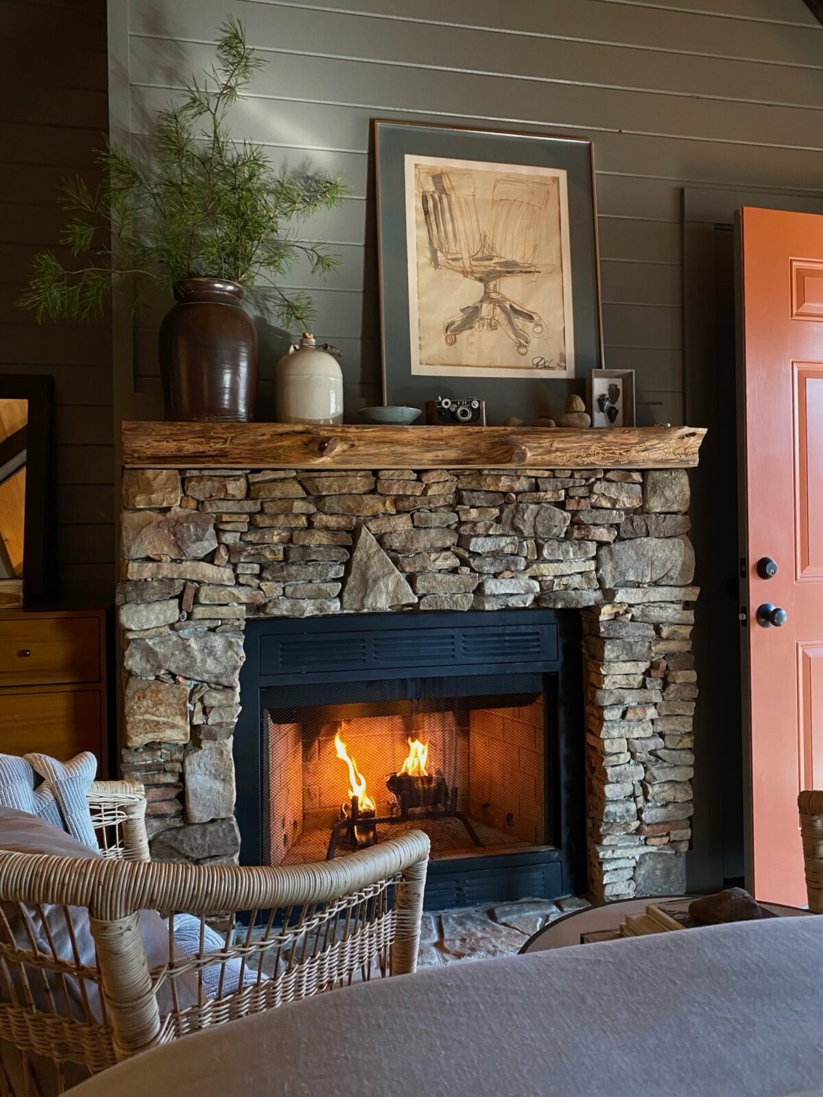 Style Icon India Hicks Brings International Book Tour to Andiamo Lodge