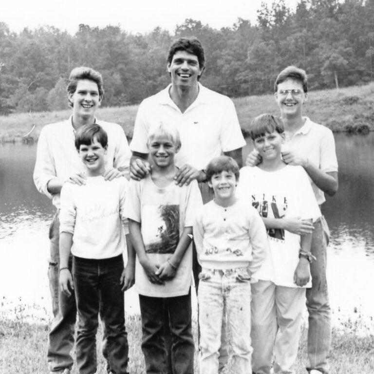 Big Oak Ranch: How an Alabama ranch has saved the lives of thousands ...